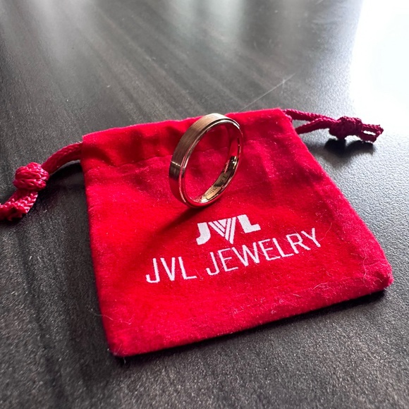 JVL | Jewelry | Jvl Tungsten Rose Gold Wedding Band | Poshmark